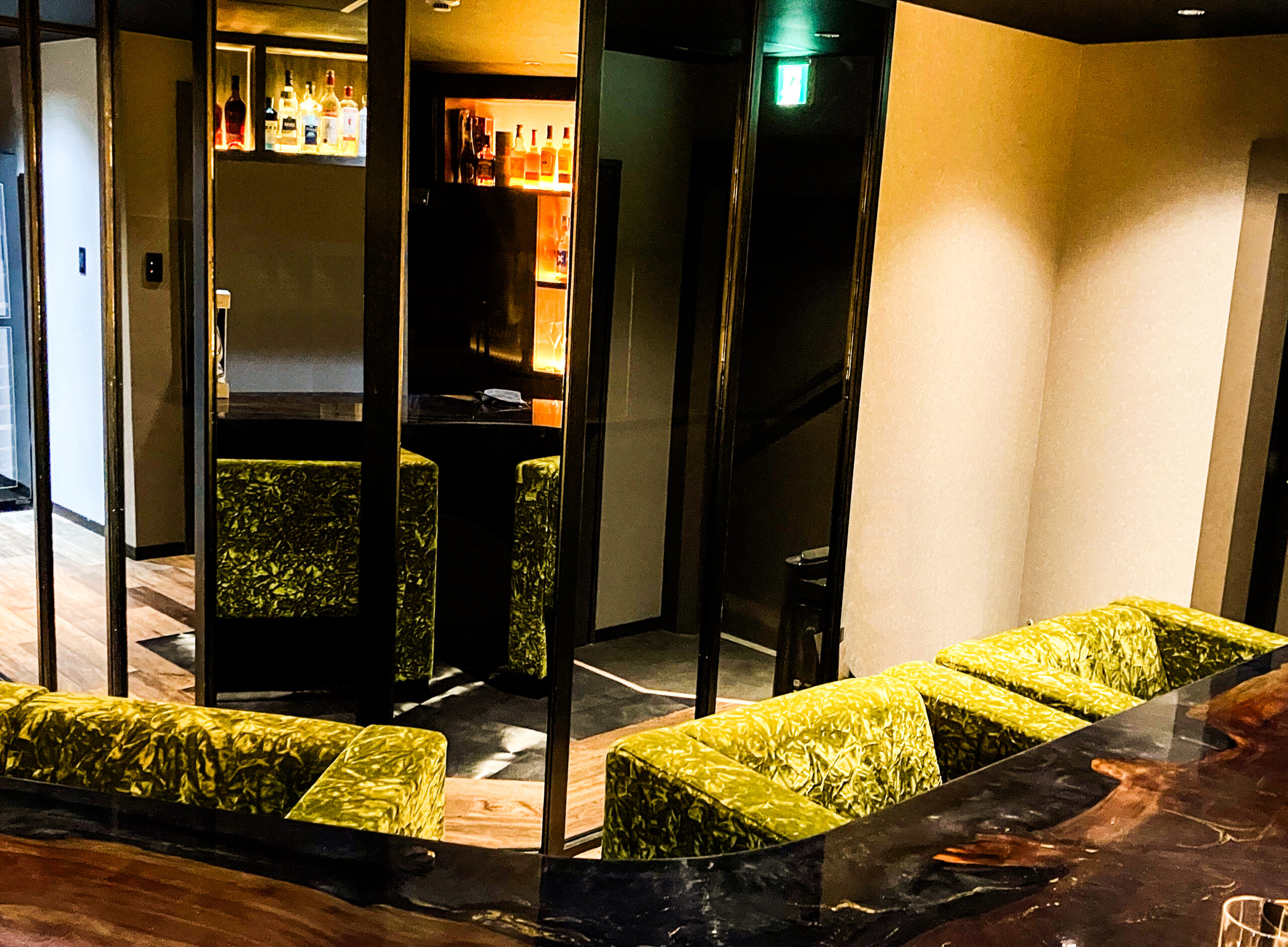VIP ROOM - Bar-HAKU-